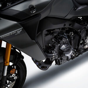Engine Guard Tracer 9/GT – stoppie